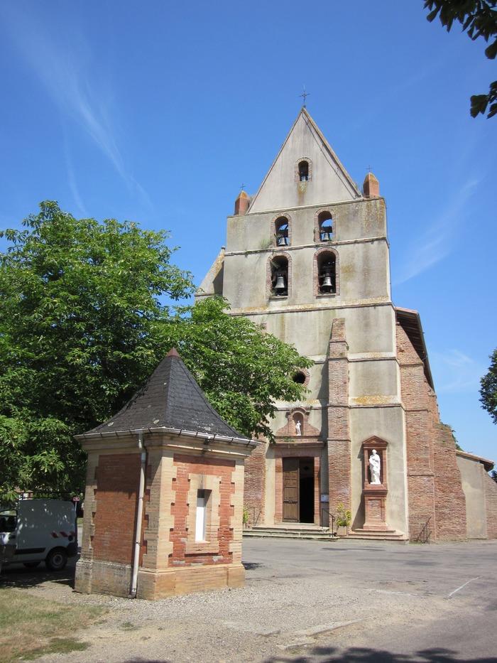 Exposition Suivez le guide dans ce charmant village, une ancienne ... Exposition Suivez le guide dans ce charmant village, une ancienne ...